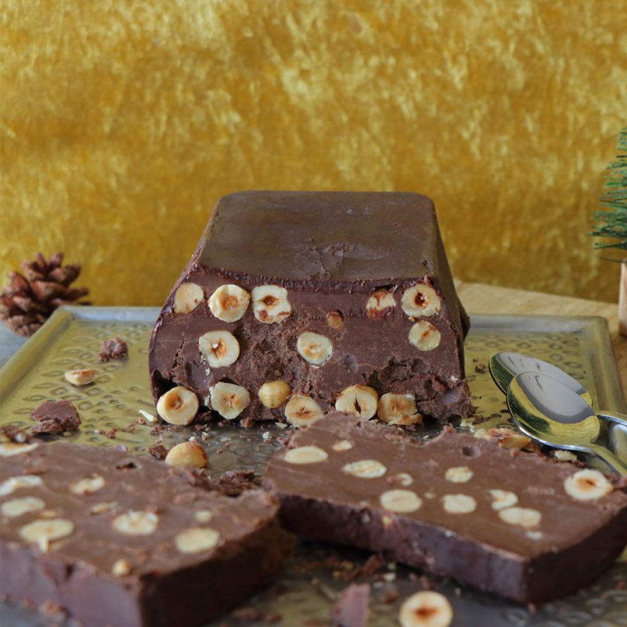 Κορμός σοκολάτας με φουντούκια - paxxi