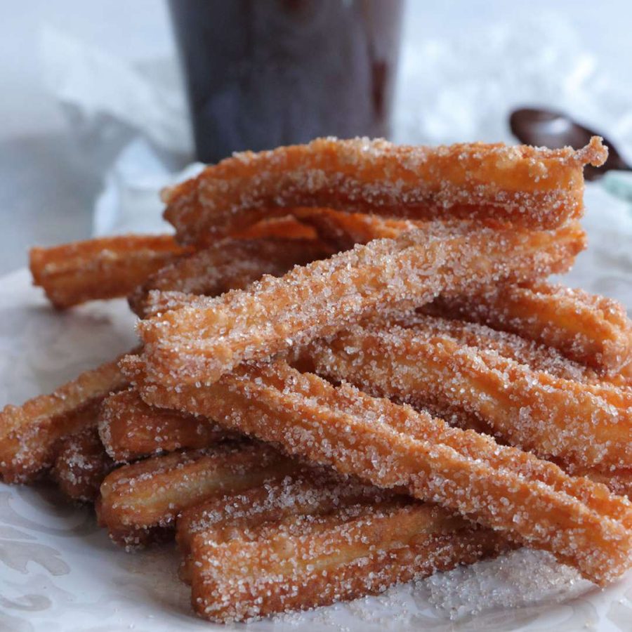 Churros (τσούρος) με σάλτσα σοκολάτας - paxxi